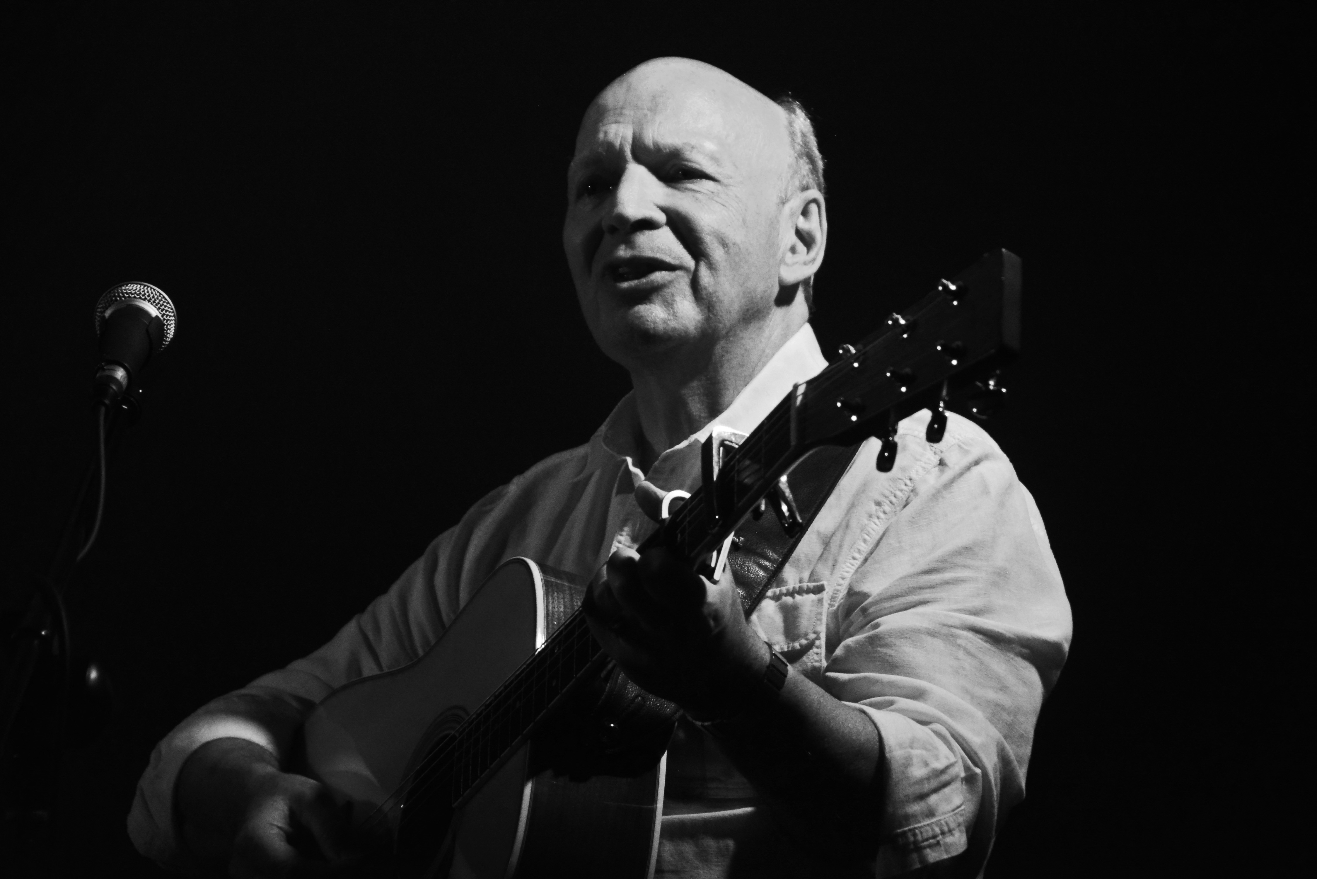 Chris and Louise Rogan (October 2022) | Rhyl Folk Club